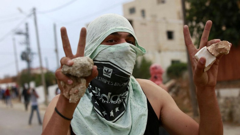 Border Police Apprehend Palestinian Youths Throwing Rocks [VIDEO] - The ...