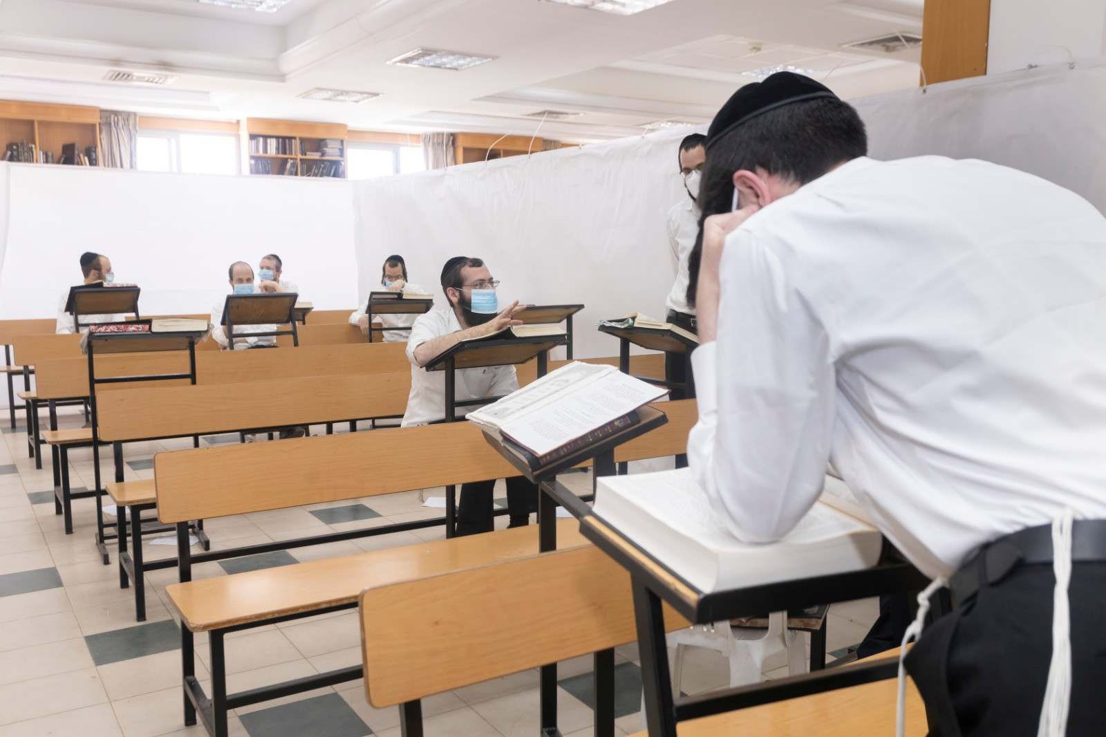 TORAH LEARNING CONTINUES AT ALL TIMES | The Lakewood Scoop