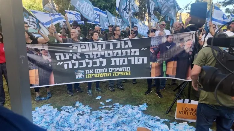 WATCH: Leftist Protesters Use Antisemitic Tropes In Protest Outside ...