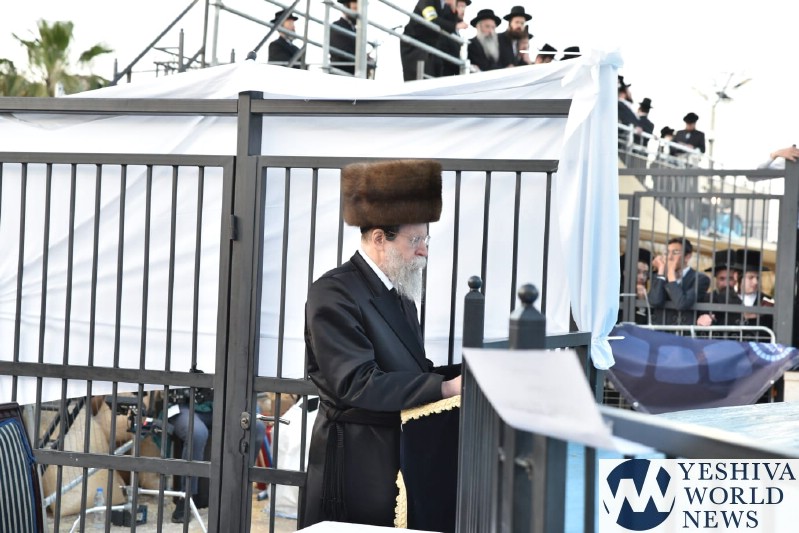 REMEMBERING: Boyaoner Rebbe Begins Lag Baomer With Lighting 45 Candles ...