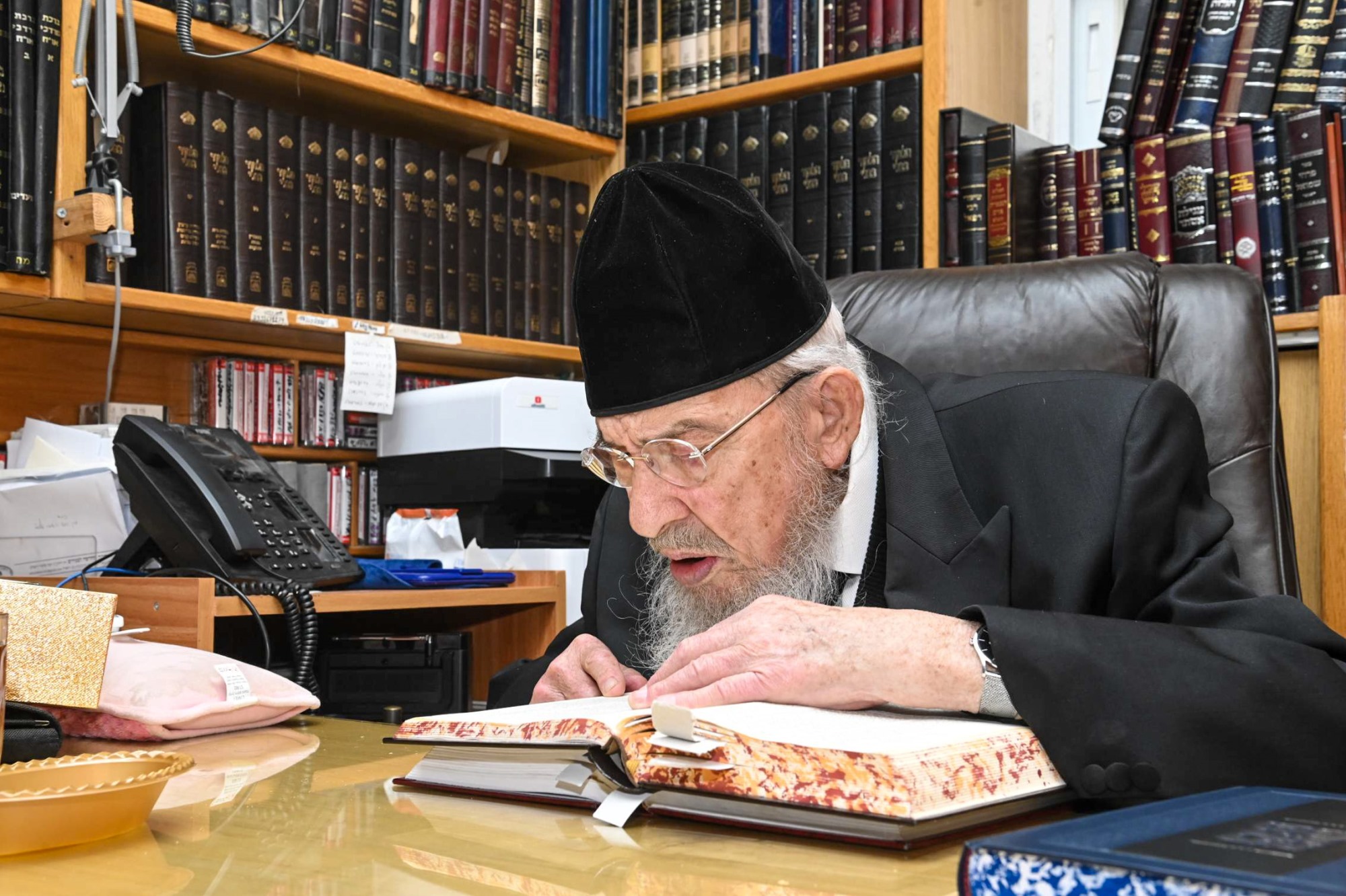 BORUCH DAYAN HAEMMES: HAGAON HARAV BORUCH MORDECHAI EZRACHI ZT”L – The ...